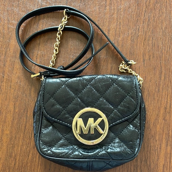 Michael Kors | Bags | Michael Kors Black Crossbody Bag | Poshmark